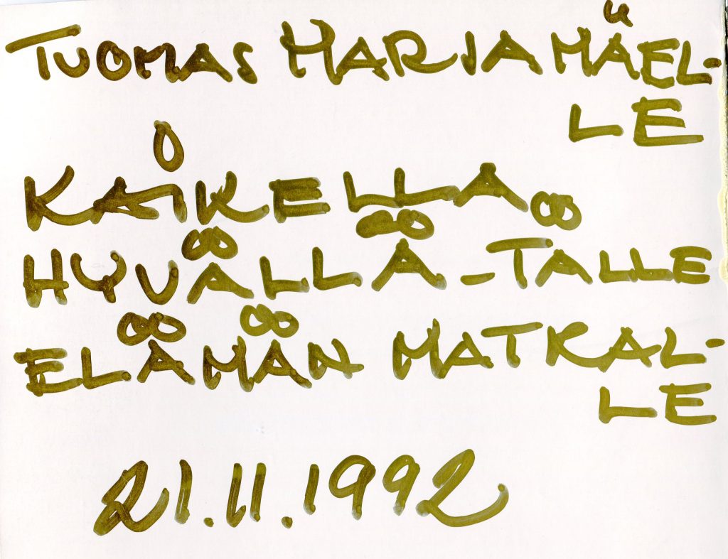 LPV: Tarmo Manni imitoi yöpuvussa Edvin Lainetta - Tuomas Marjamäki